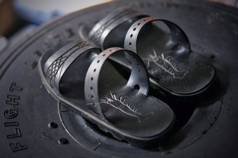 Tire sandals: Historical witnesses to Vietnamese branded products