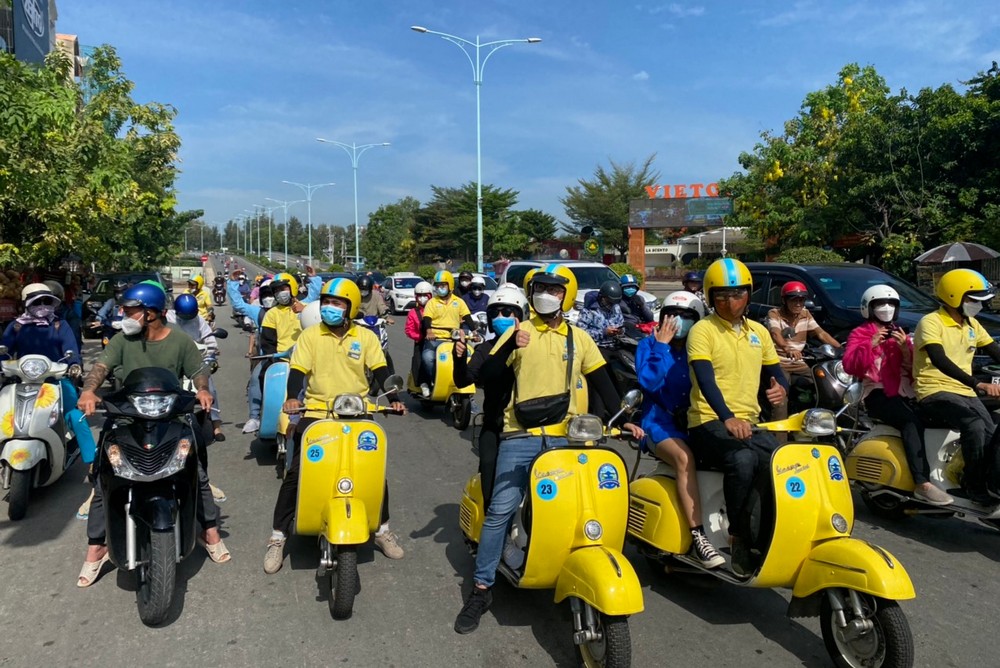 Saigon Street Food Tour by Vespa | Food Tour in Ho Chi Minh City